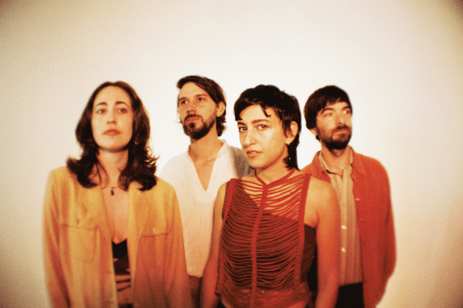 Derya Yıldırım & Grup Şimşek | Melkweg Amsterdam